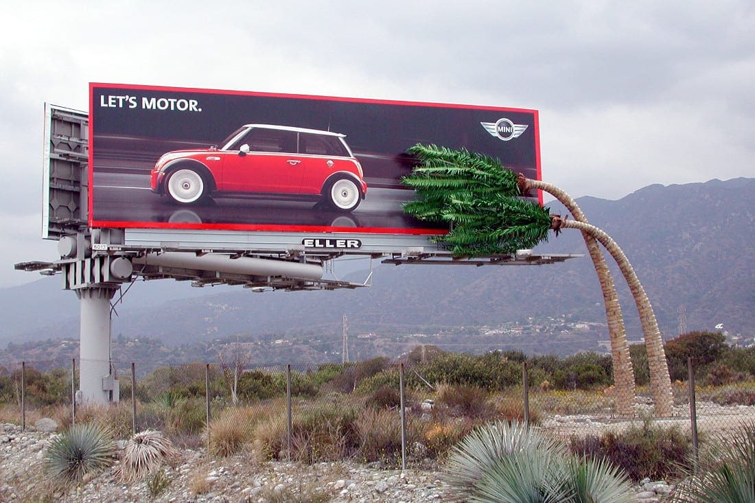 mini-cooper-palm-trees-billboard | Billboard Insider™