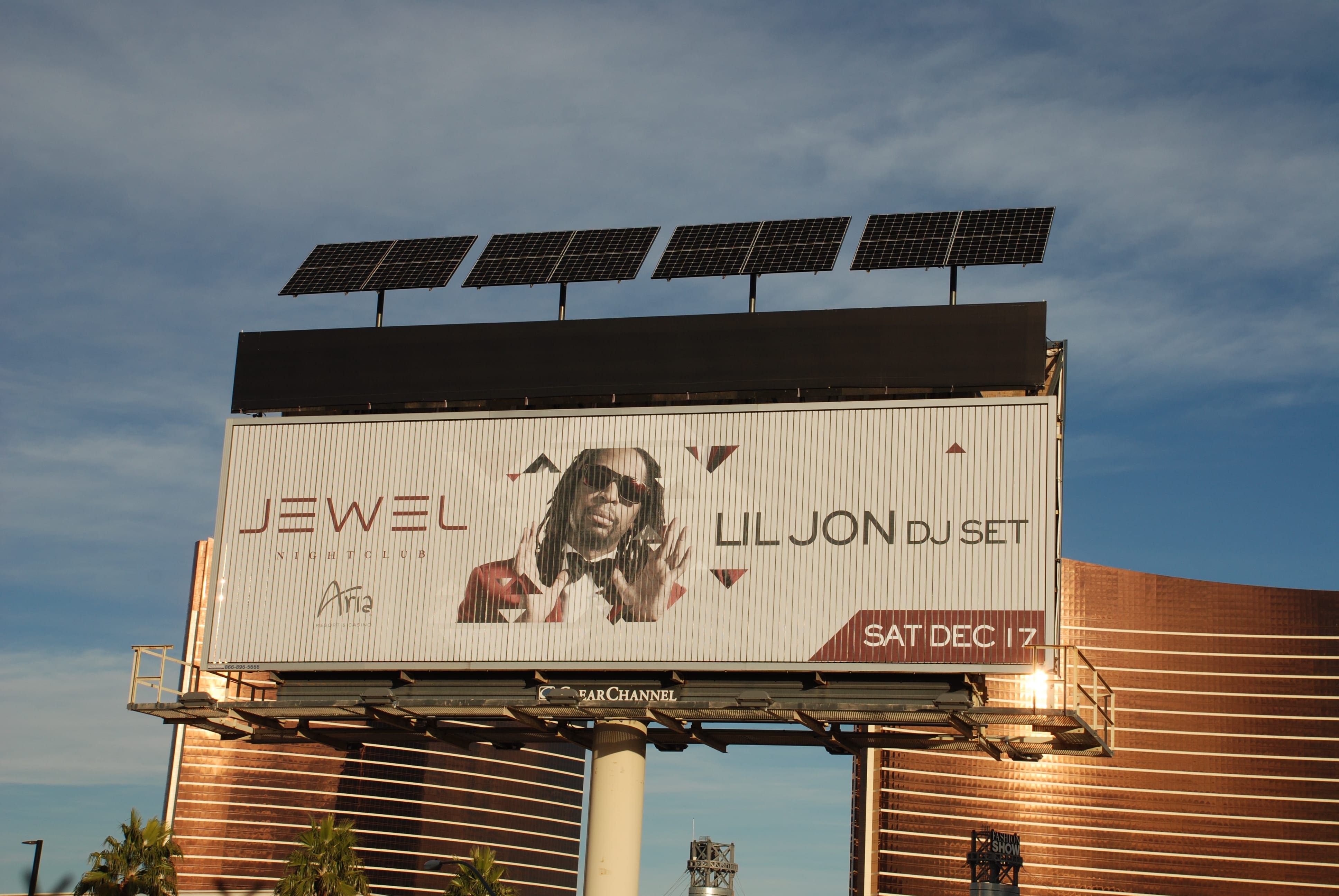 The Basics of Standalone Solar Billboards | Billboard Insider™