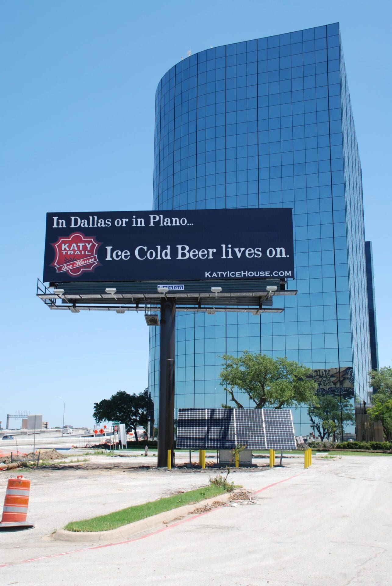 The Basics of Standalone Solar Billboards | Billboard Insider™