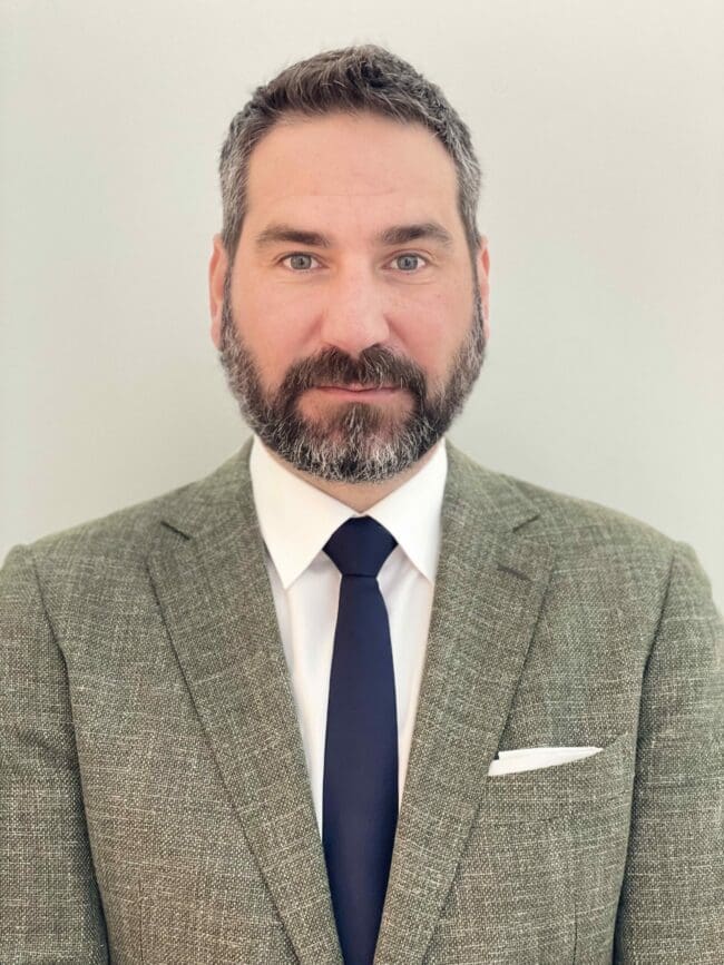 Robert-Levine | Billboard Insider™