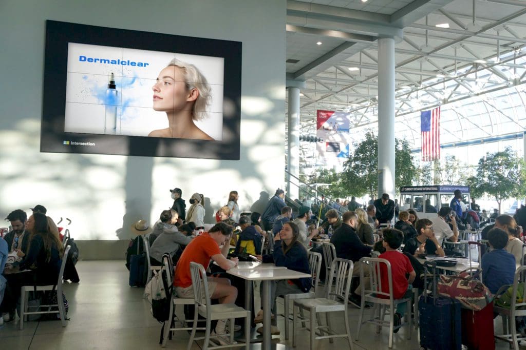 CLT Atrium Digital – Mockup | Billboard Insider™